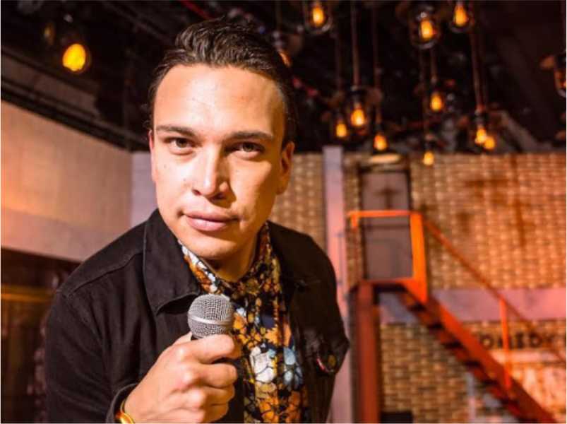 ¡Lo que no sirve que no estorbe! - Kiosko Teatral